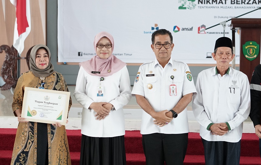 PT BPD Kaltim Kaltara Raih Penghargaan BUMD/BUMS Pendukung Kebangkitan ...