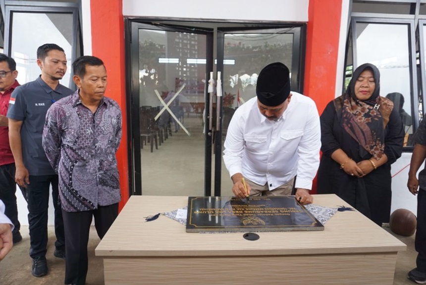Resmikan Gedung Serbaguna Loa Ulung, Bupati Minta Agar Dirawat ...